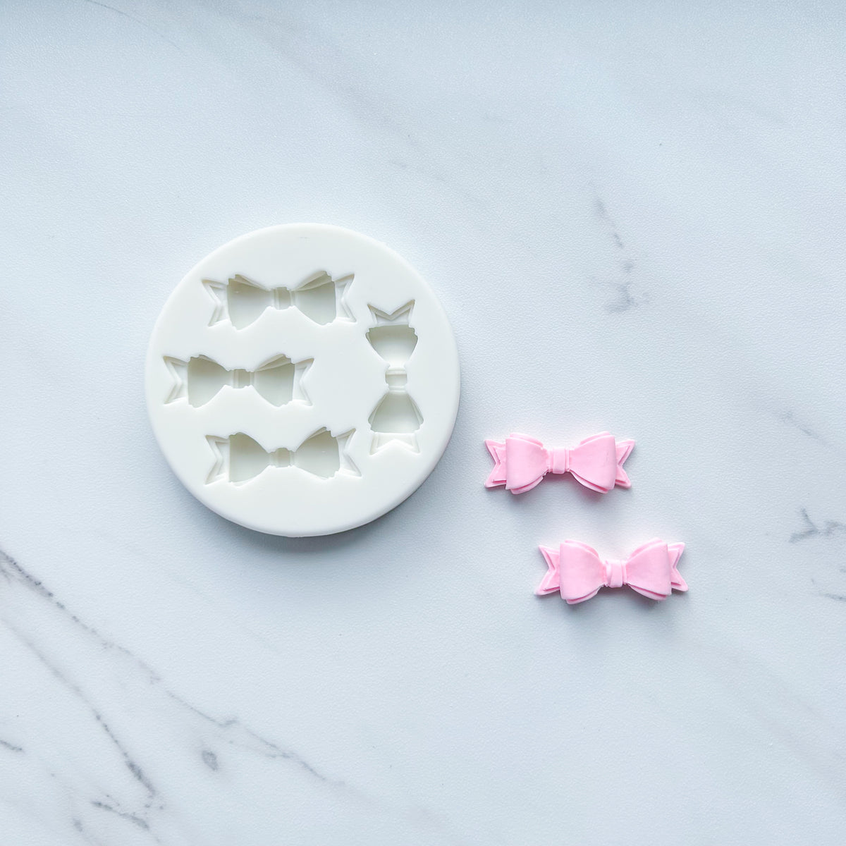 THE PERFECT BOW QUAD MOLD – ItWasAllADreamShop