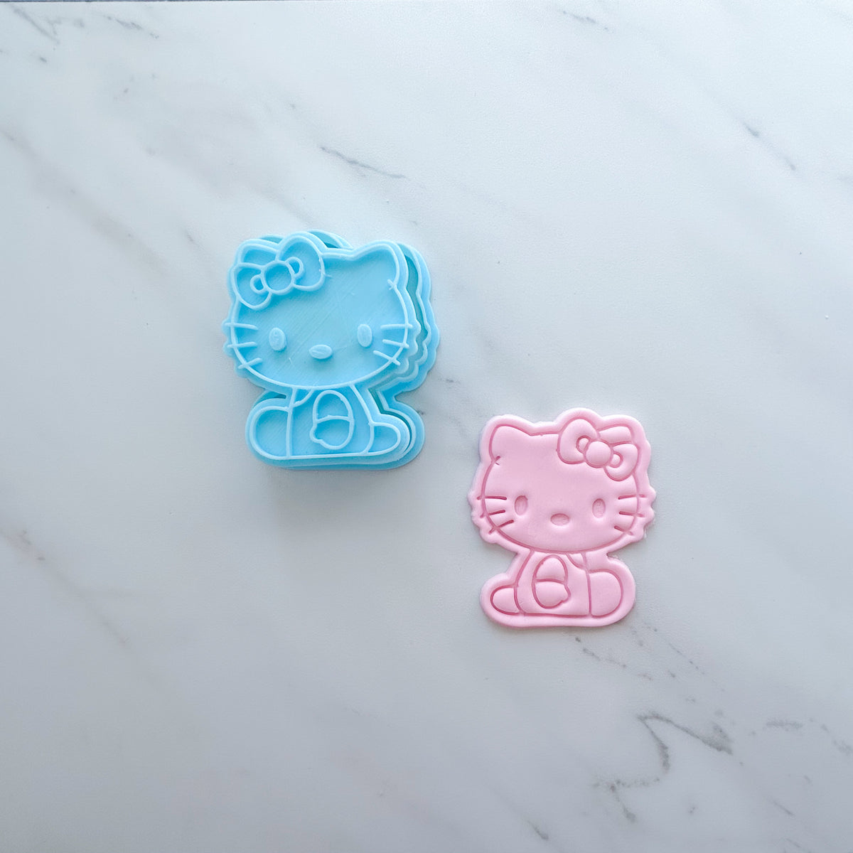 HELLO KITTY CUTTER AND EMBOSSER – ItWasAllADreamShop